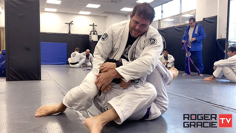 CONCLUSIVE EVIDENCE: IT’S NOT FUN TO ROLL WITH ROGER GRACIE… | War Tribe